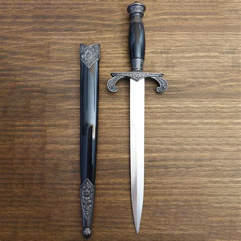Tipos De Dagas Medievales Daga Medieval Martillos De Armas Hacha
