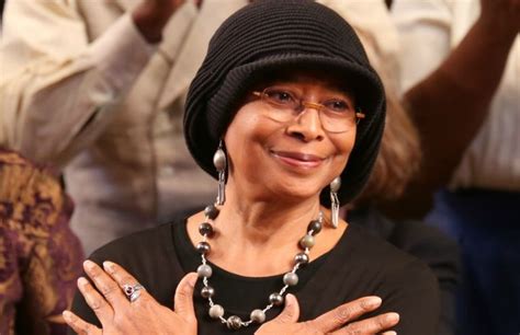 Shirley Bassey Is 81 Age Defying Black Women Over 70 Page 7