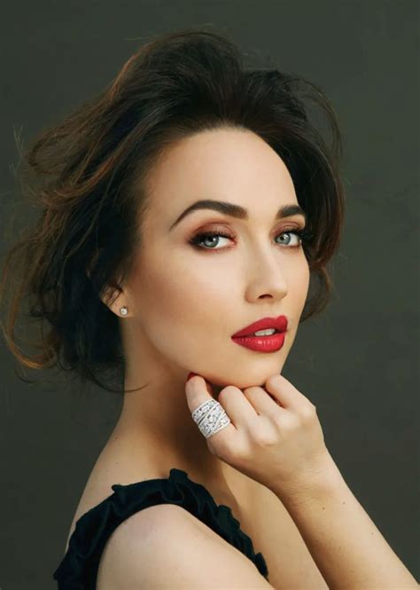 Chiara Francini Biografia Carriera Libri E Curiosità