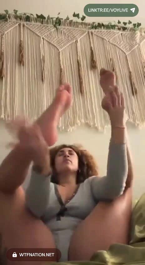 Girl Had Pussy Slip On Live Swimsuit Malfunction 日本語で