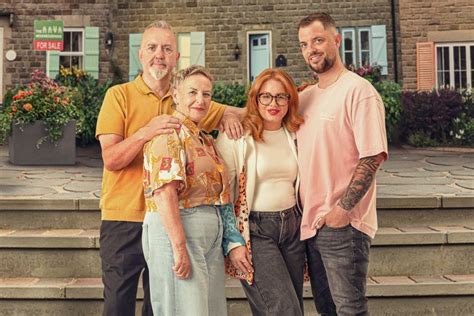 The Neighbourhoods Scouse Haus Talk Shock Exit And The Lozman
