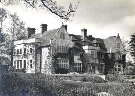 Evacuees Come To Hawkley