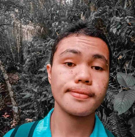 Heinz Günter Grau Aus Norderstedt • 20 • Mann Sucht Mann • Für Mehr Als Nur Sex