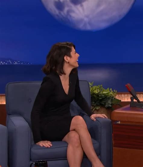 Marisa Tomei R Barelegs