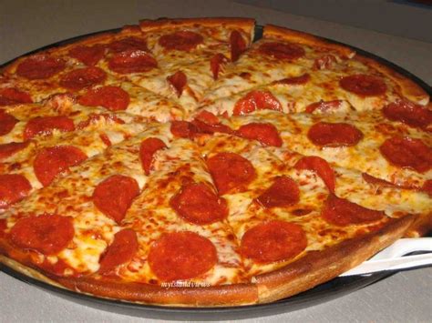 Chuck E Cheese Pepperoni Pizza Calories At James Aviles Blog