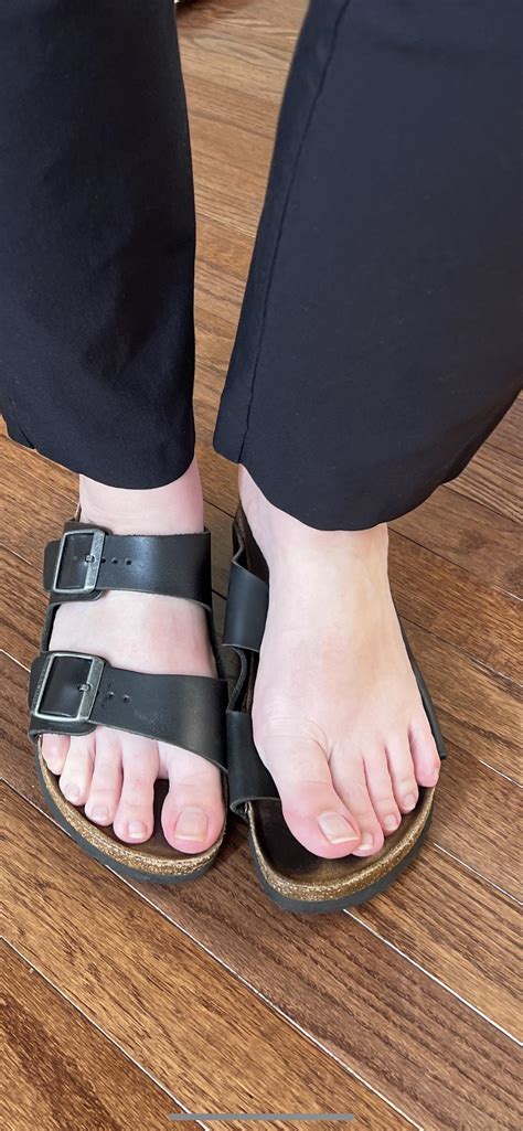Naked Toes In Birks R Naturalgirlfeet