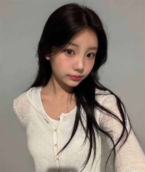 Wonhee 🐥 Illit Kpop Feminino Garotas Celebridades Coreanas