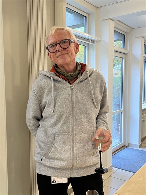 54 år Som Revisor Carsten Johnsen