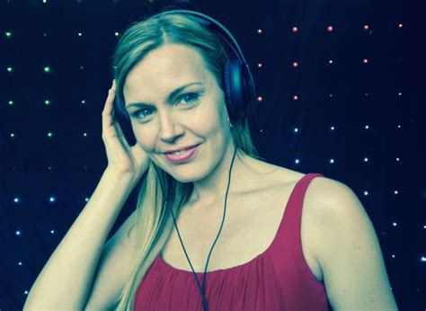 Book Andrea Singer Duo Band Dj And Mc Singer Cairns
