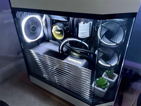 Hyte Y60 Case With Jakefacecustoms Panel Rhyte