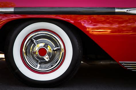 Whitewall Tires History Styles And Buying Guide Simpletire