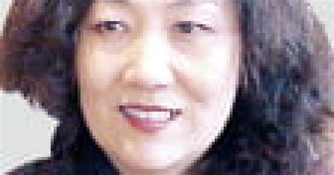 국립한국문학관장에 문정희 시인