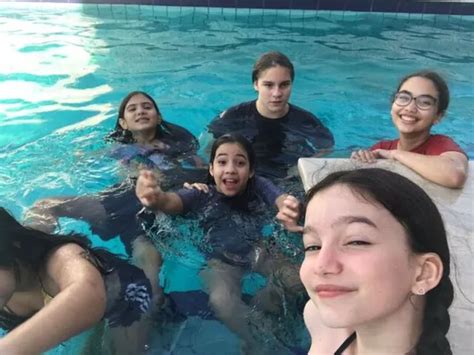 Qual Desses Cabritos Vc É Livia Quizur