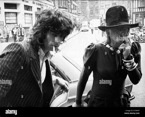 Die Rolling Stones Keith Richards Mit Anita Pallenberg Stockfotografie