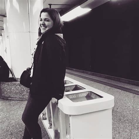 Sophie Blondeau Sblondeau • Instagram Photos And Videos