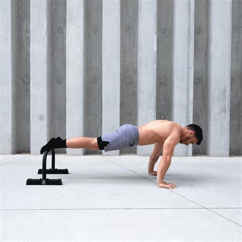 Exercises Parallettes Elevation Bars