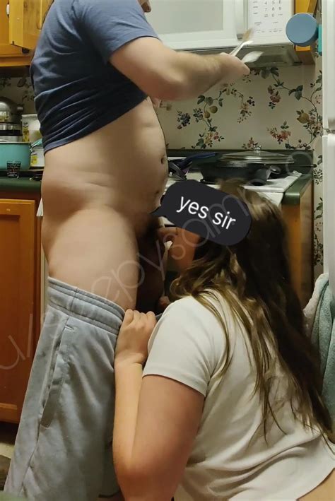 Hubbys Work Friend Decided To Have Us Over For Dinner I Decided To