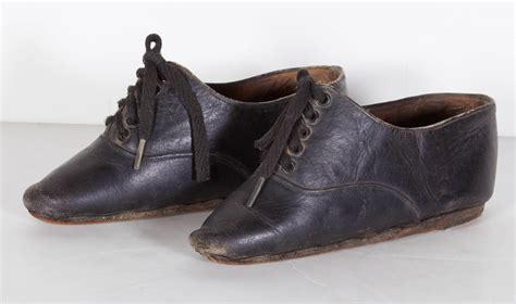 Tiny 19th Century Chinese Womens Leather Shoes At 1stdibs Chinese
