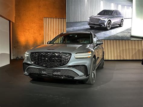 2026 Genesis Gv70 And Electrified Gv70 Revealed Ahead Of La Auto Show Headlight News