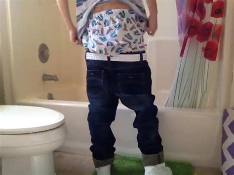 Hot Sagger Gets Wet Thisvid Com