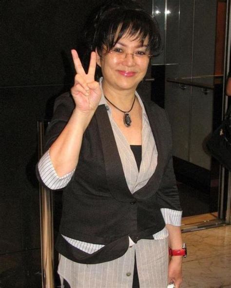 演员冯宝宝：两婚两离，患有精神病，错把陌生人当父亲养了16年