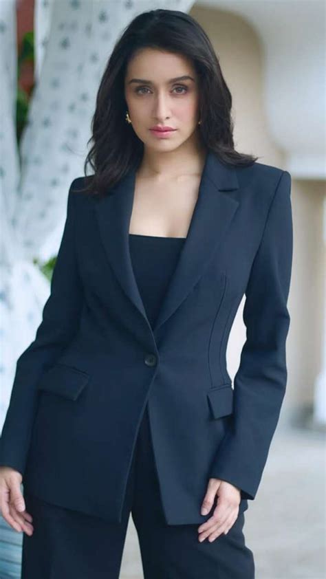 Interview Outfit Hacks Top 7 Dressing Tips To Crack Your Next Interview