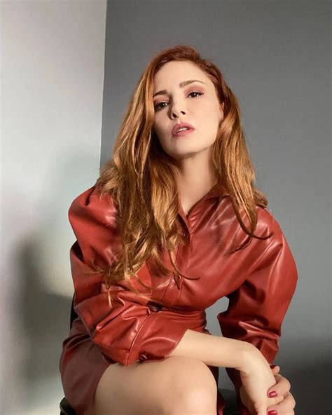 Mine Tugay Scrolller