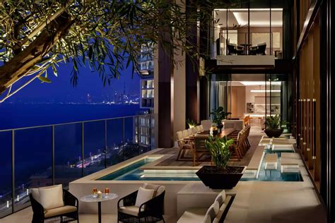 Royal Mansion 4 Bedroom Luxury Penthouse With Infinity Pool