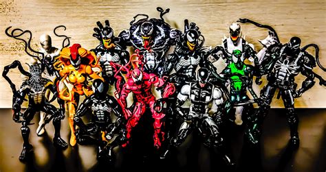 Symbiote Squad R Marvellegends