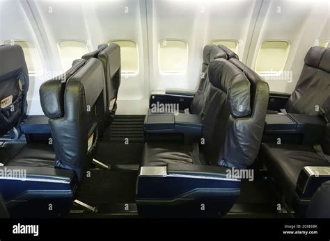 United Airlines First Class 737 800