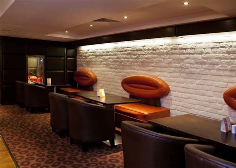 Clayton Hotel Cardiff Lane Dublin Meeting Spaces Spa Salon