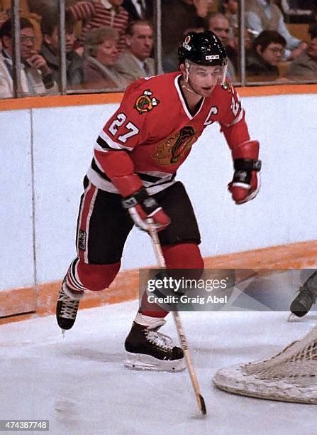 Chicago Blackhawks Darryl Sutter Photos And Premium High Res Pictures Getty Images