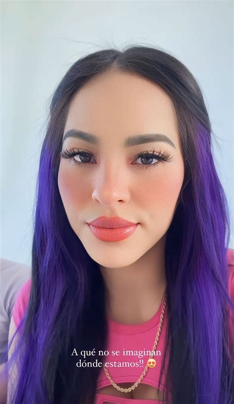Karly Bustillos 😻💜 Sin Maquillaje Famosas Maquillaje De Famosos