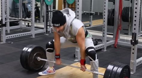 Look Strong Be Strong Or Be Safe The Perils Of A New Deadlifter
