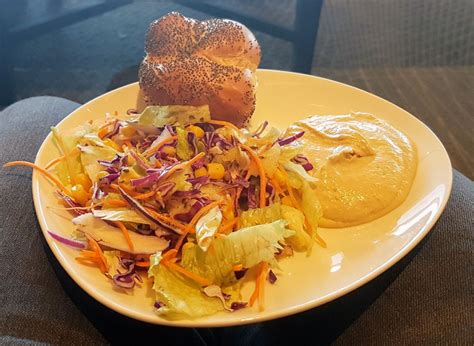 הכרות עם טרקלין דן בנתבג טריפ סטורי