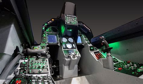 F 16 Cockpit Simulator