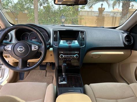 Nissan Maxima 2011 Interior