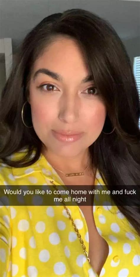 Wife Nadia Scrolller