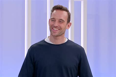 Entretien Joël Dicker Le Célèbre écrivain Suisse Aux Millions De