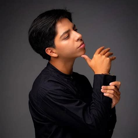 Juan Esteban Sanchez Melo Meloactingup • Threads Say More