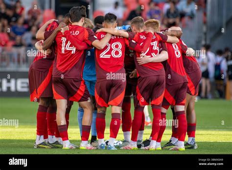 Toronto Ontario Canada 28th June 2025 Toronto Fc Players Huddle Before The Mls Game Between