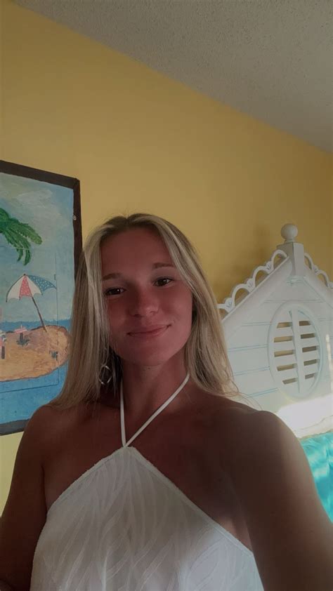 Here To Remind You Identicaltwins Dna Twins Facts Cousins