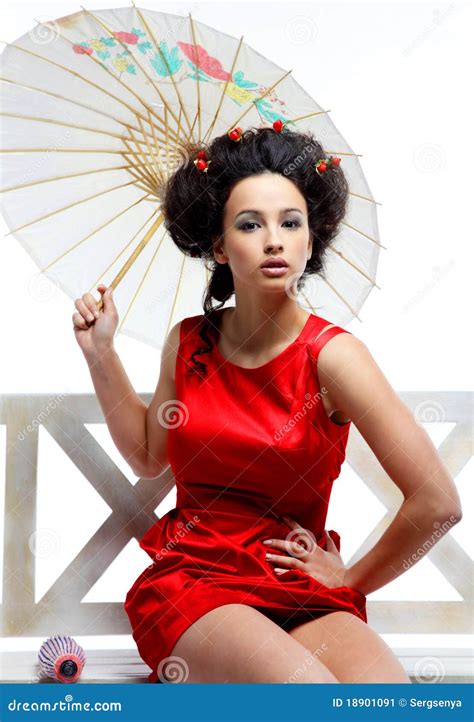 Ragazza Giapponese Immagine Stock Immagine Di Rosso 18901091