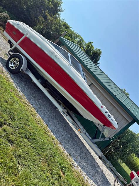 2005 Rinker Captiva 192