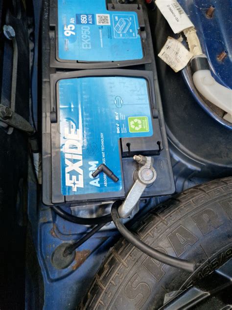 Отвод газов от аккумулятора, угловая трубка 61211377835 — Volvo XC70 II ...