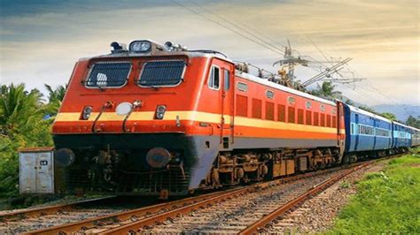 Double Scare On Paschim Express Coaches Break Away Twice In 60 Minutes