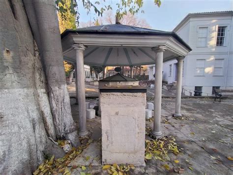 Adile Sultan Şadırvanı Yanındaki Su Yapısı • Kültür Envanteri