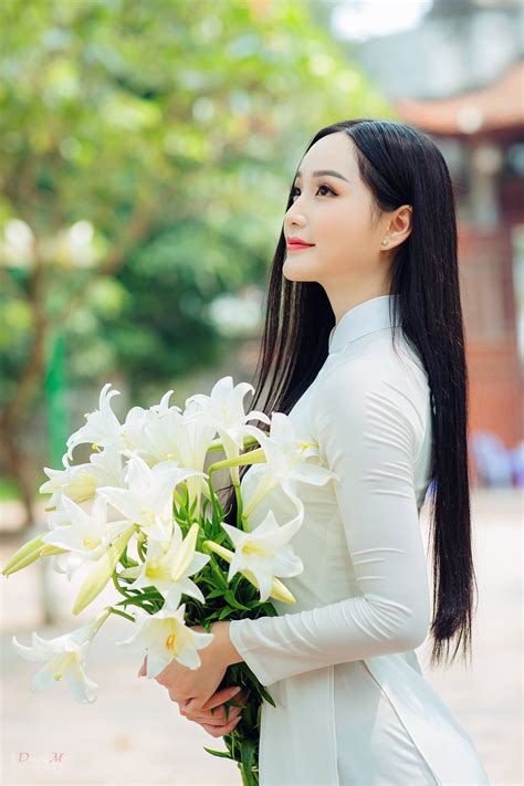 Beautiful Girl In White Ao Dai Oanh Nguyen Tấm