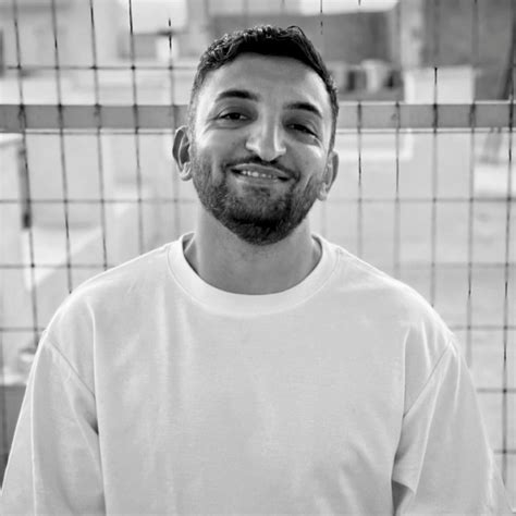 Pir Uk · Artist Profile