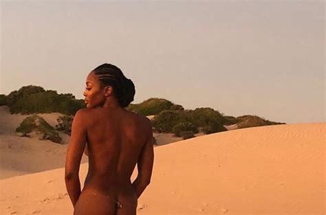 Naomi Campbell Nude Photos From Backstage In Kenya The Fappening
